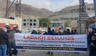 Protests in Leh, Kargil for Statehood as Ladakh completes 3 years as U ...